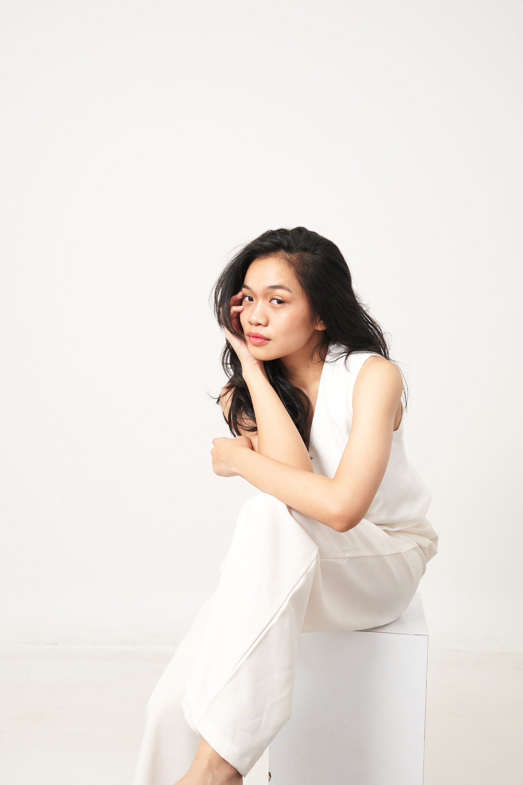 Mandy Robins “Dear,U" : Kepedihan Ketika Diduakan Pasangan - Stylish One